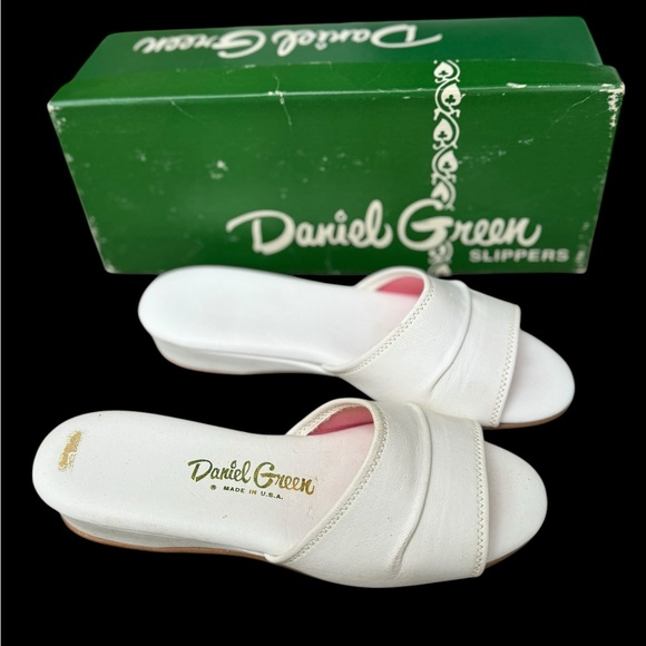 Daniel Green | Shoes | Vintage Daniel Green White Dormie Style Slippers With Box | Poshmark